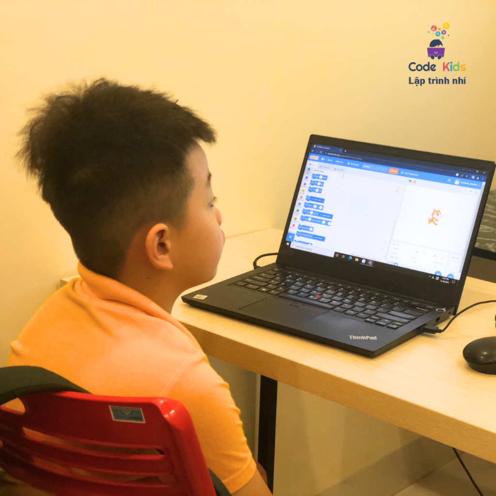 Giải mã tất cả về lập trình game bằng Scratch cho bé - CodeKids